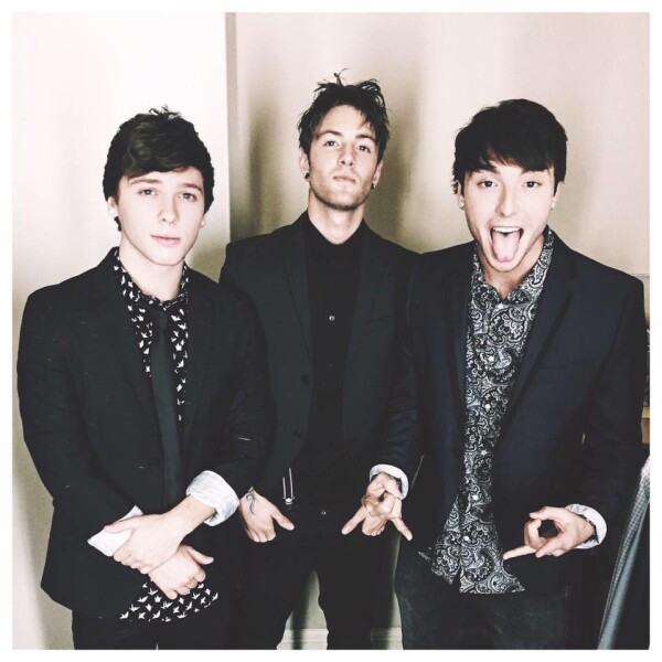 iFLYER: EMBLEM3 - BAND