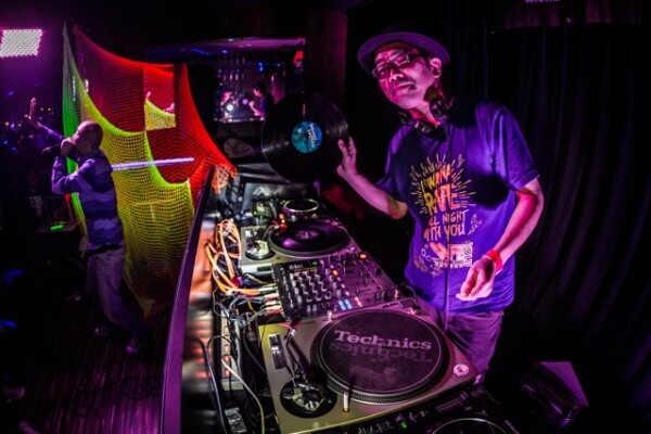 iFLYER: DJ HORN [ディージェイホーン] - DJ