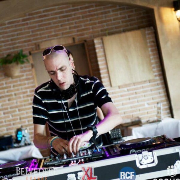 iFLYER: DJ MIXTURE - DJ