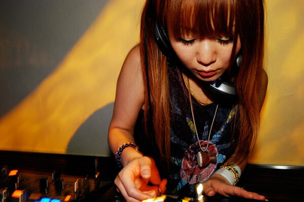 iFLYER: DJ MEG [今井 愛] - DJ