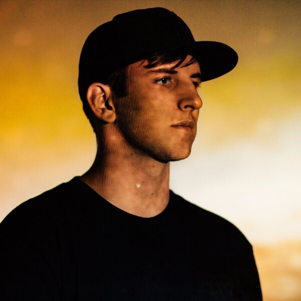 iFLYER: ILLENIUM - DJ