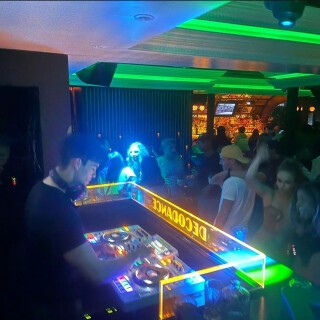 iFLYER: Fantom Cat [ファントム・キャット] - DJ