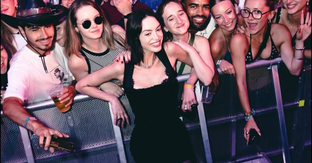 iFLYER: ハード・テクノDJ/プロデュサーSara Landry (サラ・ランドリー) 、今後数ヶ月はセカンド・アルバムの制作に費やす ...