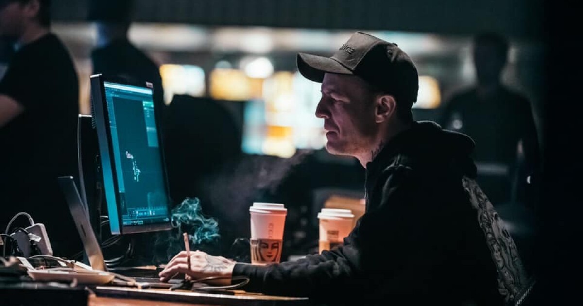 iFLYER: deadmau5（デッドマウス）、結婚後3年半にして妻の Kelly Zimmerman と円満離婚