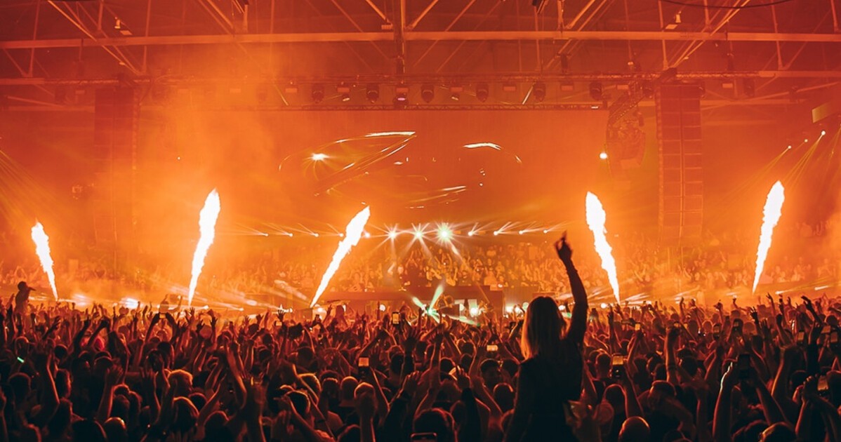 iFLYER: Armin van Buuren (アーミン・ヴァン・ビューレン) の大人気トランス・フェス『ASOT』2025年夏にロンドン ...