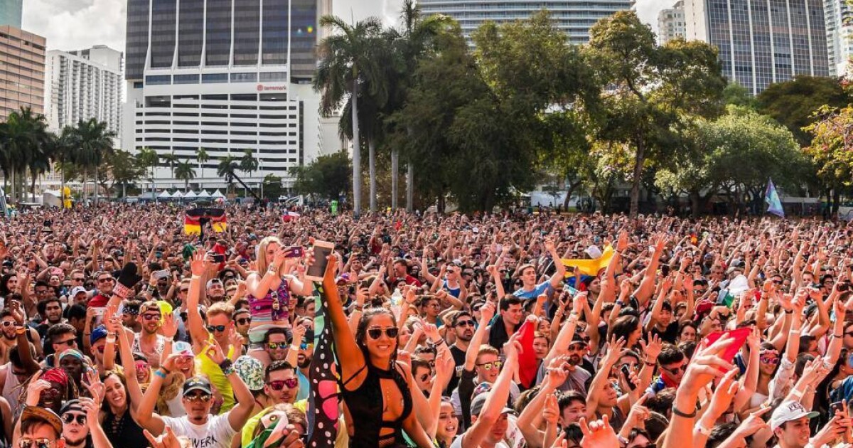 iFLYER: 今週末開催の『ULTRA MIAMI 2022』メインステージ、RESISTANCE、ASOT等のライブ配信が決定!! CJD ...